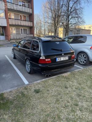 Melns BMW 320 2002 Kuldīga, ar dzinēja tilpumu 2.20 L un nobraukumu 336 tūkst. km par 2900 €, foto 5 vietnē AUTOMOTO.COM.LV
