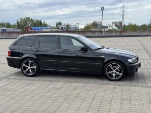 Black BMW 320 2002 in Riga, with an engine capacity of 2.00 L and mileage of 322 thousand km for 4200 €, photo 5 on AUTOMOTO.COM.LV