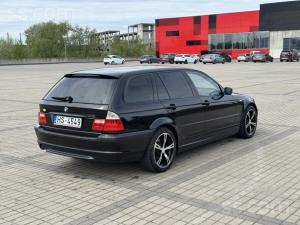 Black BMW 320 2002 in Riga, with an engine capacity of 2.00 L and mileage of 322 thousand km for 4200 €, photo 6 on AUTOMOTO.COM.LV