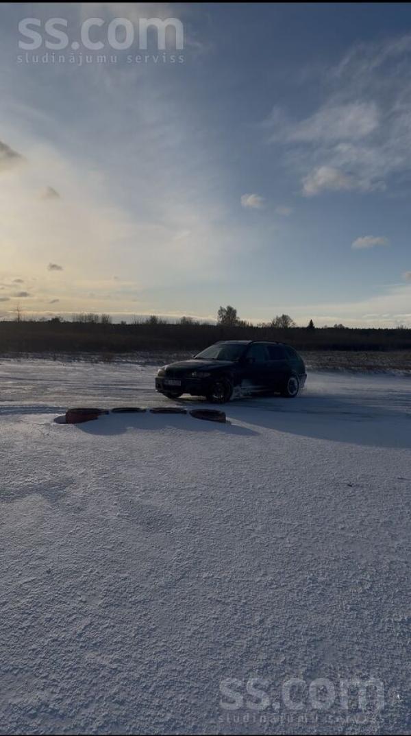 Melns BMW 320 2002 Rīga, ar dzinēja tilpumu 3.00 L un nobraukumu 371 tūkst. km par 4100 €, foto 7 vietnē AUTOMOTO.COM.LV