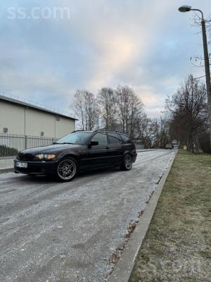 Black BMW 320 2002 in Riga, with an engine capacity of 3.00 L and mileage of 371 thousand km for 4100 €, photo 3 on AUTOMOTO.COM.LV