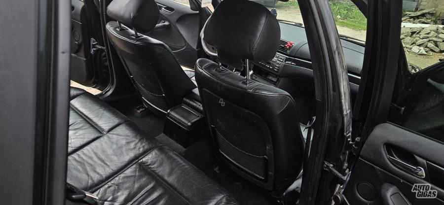 Melns BMW 320 2002 Viļņa, ar dzinēja tilpumu 2.00 L un nobraukumu 373 tūkst. km par 1450 €, foto 9 vietnē AUTOMOTO.COM.LV