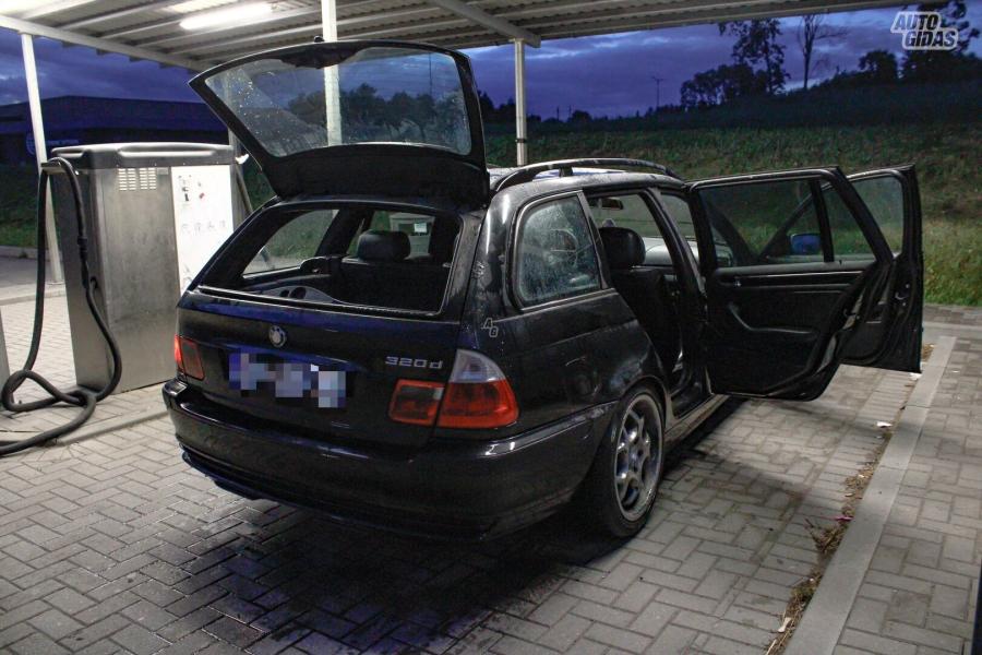 Black BMW 320 2002 in Kaisiadorys, with an engine capacity of 2.00 L and mileage of 374 thousand km for 1500 €, photo 6 on AUTOMOTO.COM.LV