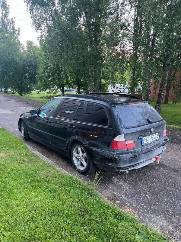 Black BMW 320 2002 in Gulbene, with an engine capacity of 2.00 L and mileage of 368 thousand km for 1680 €, photo 4 on AUTOMOTO.COM.LV