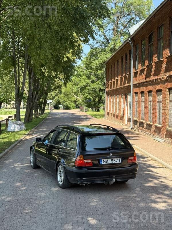 Black BMW 320 2002 in Kuldiga, with an engine capacity of 2.20 L and mileage of 338 thousand km for 2200 €, photo 3 on AUTOMOTO.COM.LV