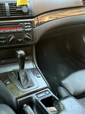 Black BMW 320 2002 in Kuldiga, with an engine capacity of 2.20 L and mileage of 338 thousand km for 2200 €, photo 11 on AUTOMOTO.COM.LV