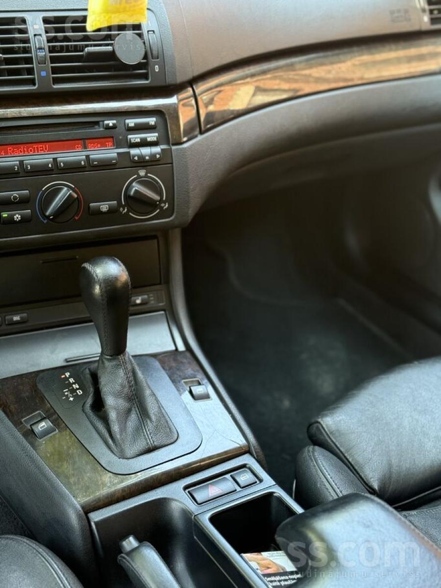 Black BMW 320 2002 in Kuldiga, with an engine capacity of 2.20 L and mileage of 338 thousand km for 2200 €, photo 11 on AUTOMOTO.COM.LV