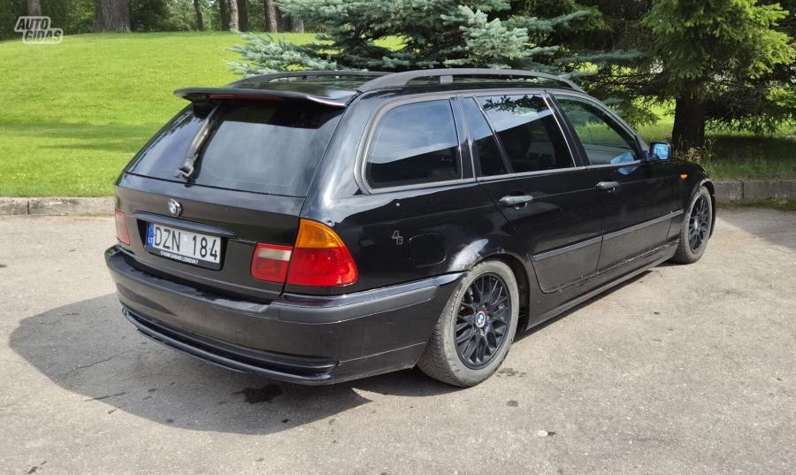 Black BMW 320 2002 in Kaunas, with an engine capacity of 2.00 L and mileage of 477 thousand km for 800 €, photo 3 on AUTOMOTO.COM.LV