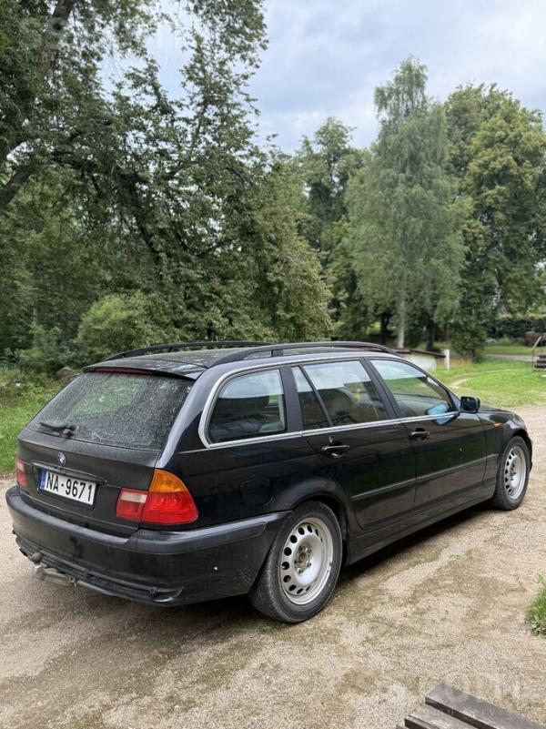 Black BMW 320 2002 in Kuldiga, with an engine capacity of 2.20 L and mileage of 338 thousand km for 1650 €, photo 3 on AUTOMOTO.COM.LV