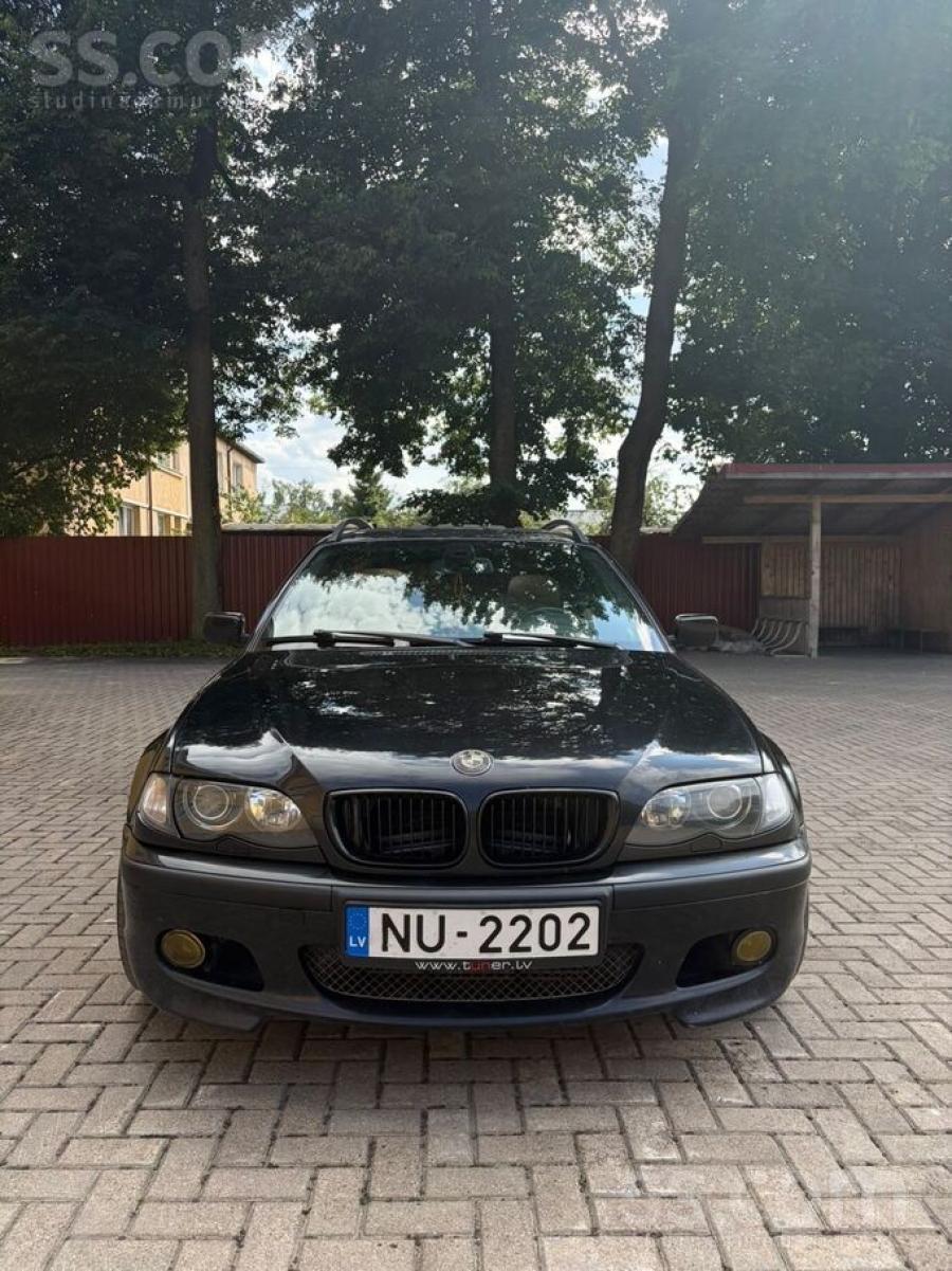 Black BMW 320 2002 in Jekabpils, with an engine capacity of 2.00 L and mileage of 354 thousand km for 3500 €, photo 3 on AUTOMOTO.COM.LV