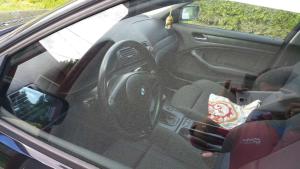 Melns BMW 320 2002 Rokiškis, ar dzinēja tilpumu 2.00 L un nobraukumu 384 tūkst. km par 2100 €, foto  vietnē AUTOMOTO.COM.LV