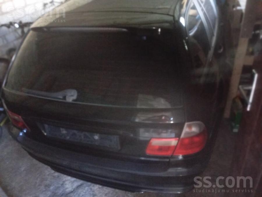Melns BMW 320 2002 Liepāja, ar dzinēja tilpumu 2.00 L un nobraukumu 308 tūkst. km par 2200 €, foto 4 vietnē AUTOMOTO.COM.LV