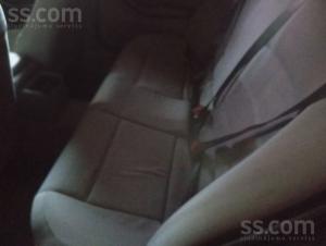Melns BMW 320 2002 Liepāja, ar dzinēja tilpumu 2.00 L un nobraukumu 308 tūkst. km par 2200 €, foto 5 vietnē AUTOMOTO.COM.LV