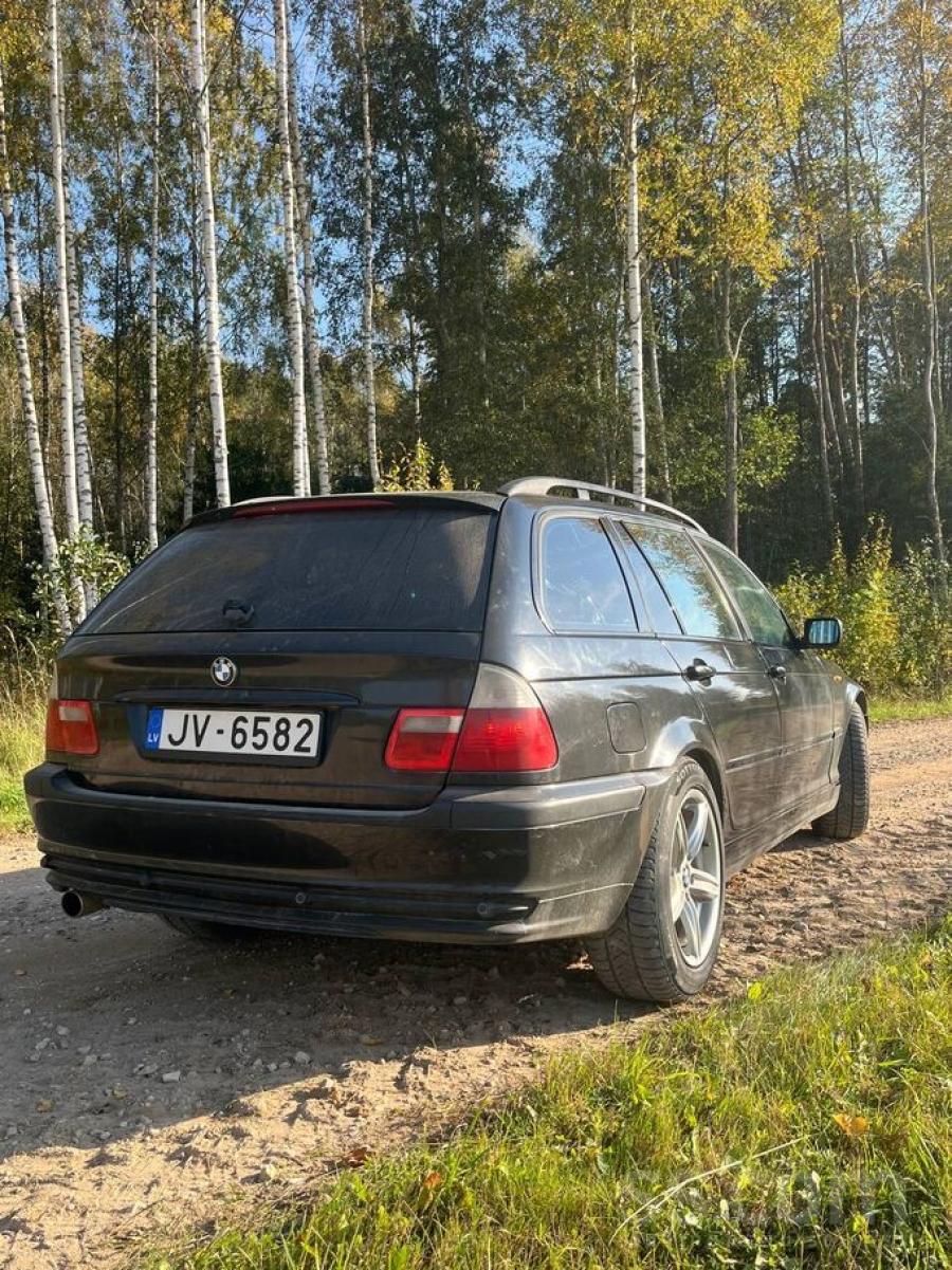 Melns BMW 320 2002 Daugavpils, ar dzinēja tilpumu 2.00 L un nobraukumu 400 tūkst. km par 2350 €, foto 3 vietnē AUTOMOTO.COM.LV