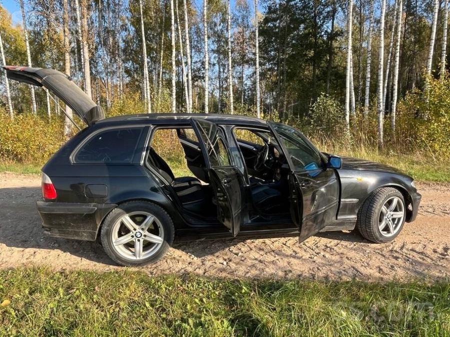 Melns BMW 320 2002 Daugavpils, ar dzinēja tilpumu 2.00 L un nobraukumu 400 tūkst. km par 2350 €, foto 4 vietnē AUTOMOTO.COM.LV