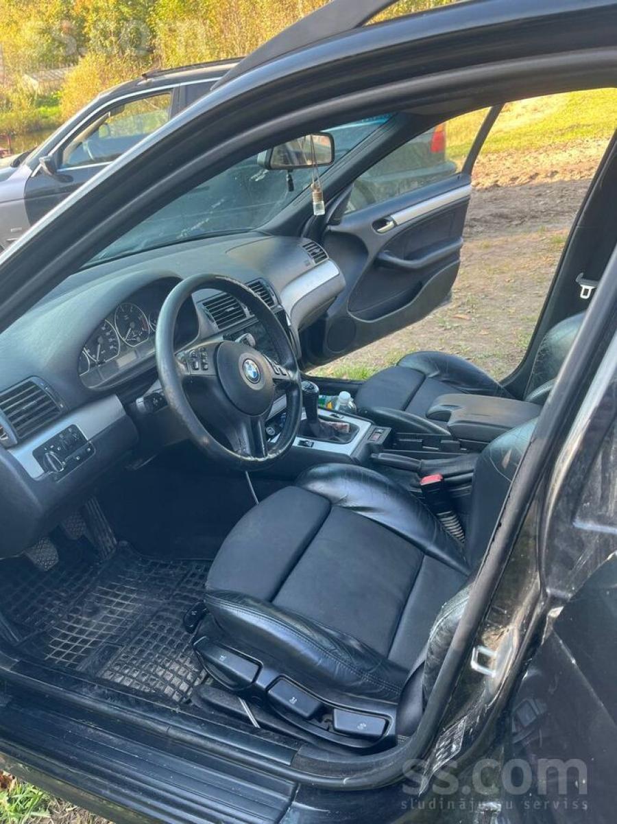Melns BMW 320 2002 Daugavpils, ar dzinēja tilpumu 2.00 L un nobraukumu 400 tūkst. km par 2350 €, foto 5 vietnē AUTOMOTO.COM.LV