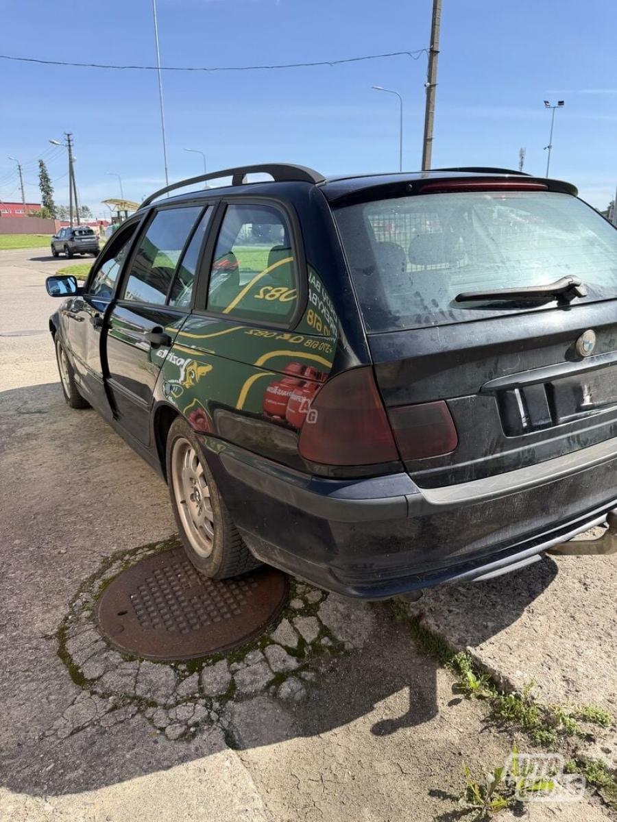 Melns BMW 320 2002 Kauņa, ar dzinēja tilpumu 2.00 L un nobraukumu 321 tūkst. km par 1300 €, foto 5 vietnē AUTOMOTO.COM.LV