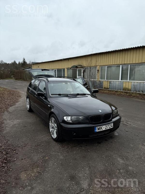 Black BMW 320 2003 in Riga, with an engine capacity of 2.00 L and mileage of 0 thousand km for 2700 €, photo 1 on AUTOMOTO.COM.LV