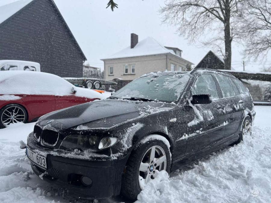 Melns BMW 320 2003 Kelmė, ar dzinēja tilpumu 2.00 L un nobraukumu 330 tūkst. km par 1050 €, foto 2 vietnē AUTOMOTO.COM.LV