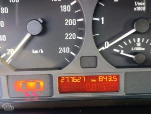 Black BMW 320 2003 in Alytus, with an engine capacity of 2.00 L and mileage of 278 thousand km for 1630 €, photo 18 on AUTOMOTO.COM.LV