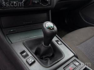 Black BMW 320 2003 in Riga, with an engine capacity of 2.20 L and mileage of 0 thousand km for 1290 €, photo 8 on AUTOMOTO.COM.LV