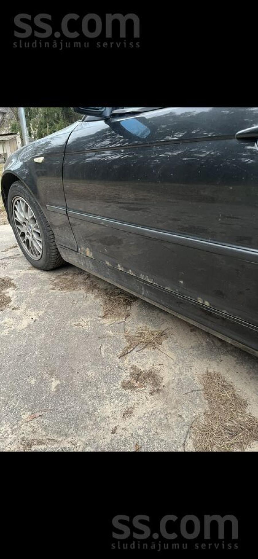 Black BMW 320 2003 in Riga, with an engine capacity of 2.00 L and mileage of 376 thousand km for 1800 €, photo 7 on AUTOMOTO.COM.LV