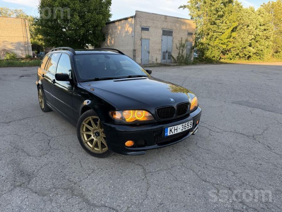 Black BMW 320 2003 in Dobele, with an engine capacity of 2.00 L and mileage of 418 thousand km for 2800 €, photo 1 on AUTOMOTO.COM.LV