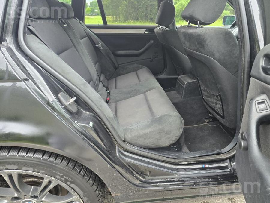 Black BMW 320 2003 in Riga, with an engine capacity of 2.00 L and mileage of 311 thousand km for 2750 €, photo 11 on AUTOMOTO.COM.LV