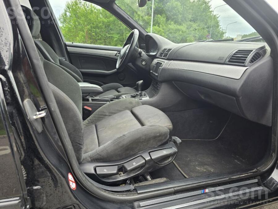 Black BMW 320 2003 in Riga, with an engine capacity of 2.00 L and mileage of 311 thousand km for 2750 €, photo 12 on AUTOMOTO.COM.LV