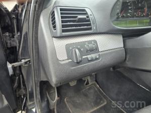 Black BMW 320 2003 in Riga, with an engine capacity of 2.00 L and mileage of 311 thousand km for 2750 €, photo 16 on AUTOMOTO.COM.LV