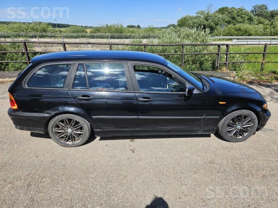 Melns BMW 320 2003 Liepāja, ar dzinēja tilpumu 2.00 L un nobraukumu 251 tūkst. km par 2100 €, foto 3 vietnē AUTOMOTO.COM.LV