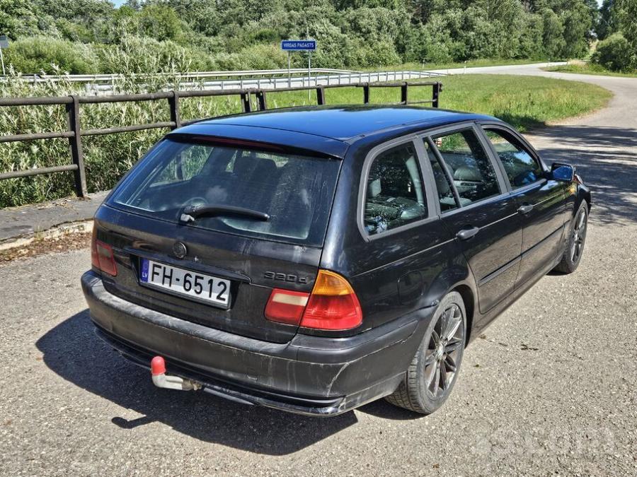 Melns BMW 320 2003 Liepāja, ar dzinēja tilpumu 2.00 L un nobraukumu 251 tūkst. km par 2100 €, foto 4 vietnē AUTOMOTO.COM.LV