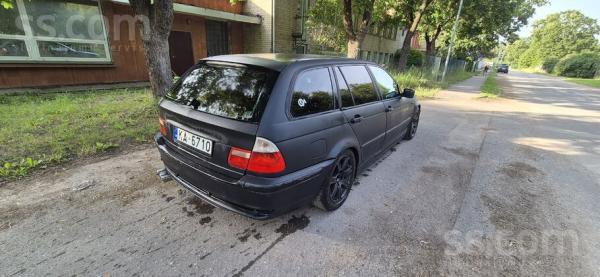 Черный БМВ 320 2003 в Огре, объемом двигателя 2.00 л и пробегом 395 тыс. км за 1750 €, фото 4 на AUTOMOTO.COM.LV