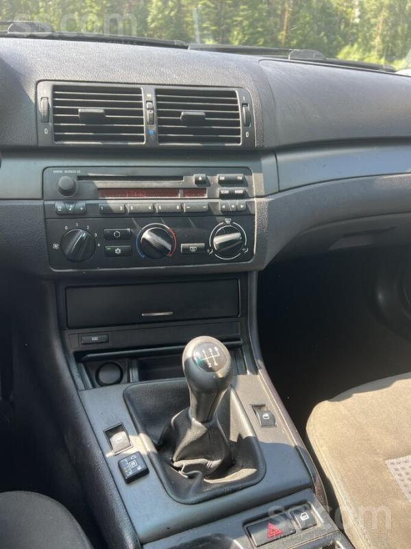 Melns BMW 320 2003 Rīga, ar dzinēja tilpumu 2.20 L un nobraukumu 350 tūkst. km par 1850 €, foto 10 vietnē AUTOMOTO.COM.LV