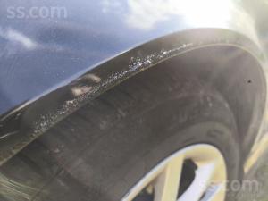 Black BMW 320 2003 in Valmiera, with an engine capacity of 2.00 L and mileage of 410 thousand km for 1750 €, photo 7 on AUTOMOTO.COM.LV