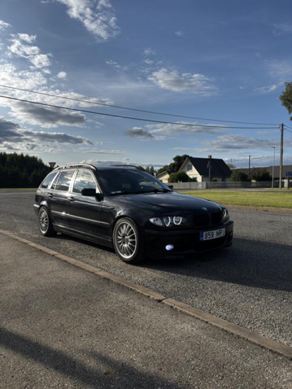 Black BMW 320 2003 in Tartu, with an engine capacity of 0.00 L and mileage of 439 thousand km for 3000 €, photo 1 on AUTOMOTO.COM.LV