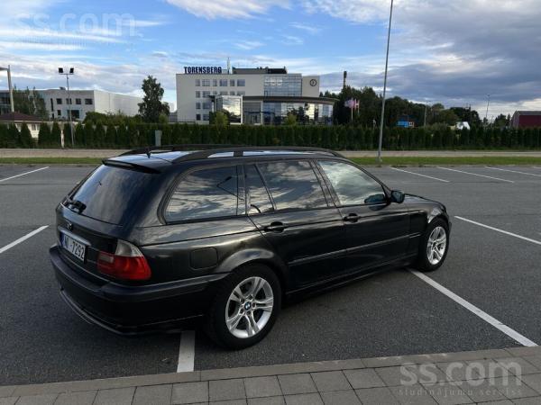 Black BMW 320 2003 in Riga, with an engine capacity of 2.00 L and mileage of 450 thousand km for 2190 €, photo 4 on AUTOMOTO.COM.LV