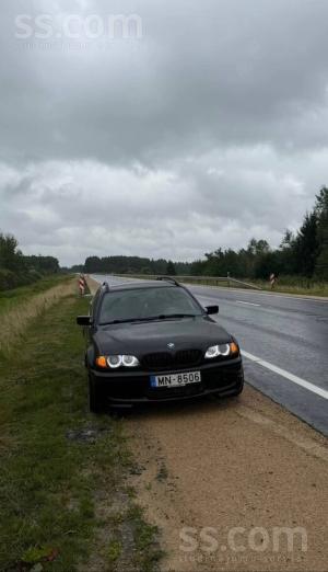 Black BMW 320 2003 in Riga, with an engine capacity of 2.00 L and mileage of 366 thousand km for 2700 €, photo  on AUTOMOTO.COM.LV