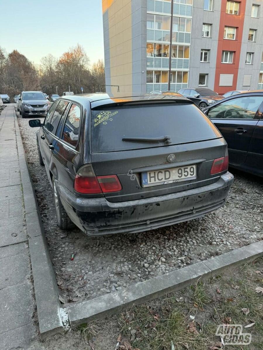 Melns BMW 320 2004 Marijampole, ar dzinēja tilpumu 2.00 L un nobraukumu 400 tūkst. km par 799 €, foto 1 vietnē AUTOMOTO.COM.LV
