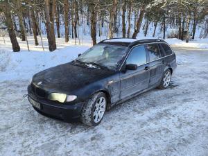 Melns BMW 320 2004 Viļņa, ar dzinēja tilpumu 1.80 L un nobraukumu 300 tūkst. km par 800 €, foto  vietnē AUTOMOTO.COM.LV