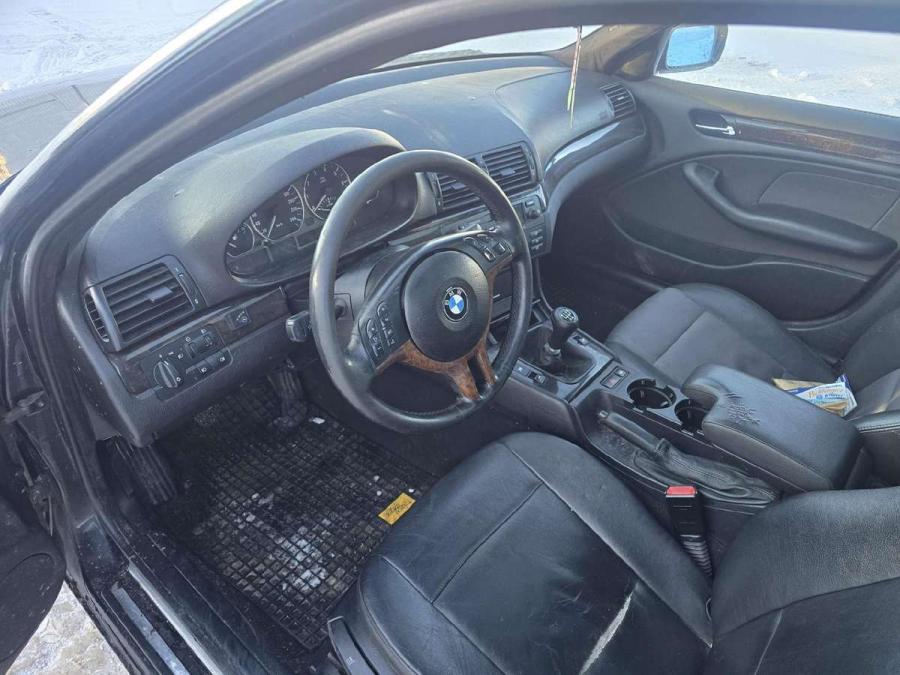 Melns BMW 320 2004 Viļņa, ar dzinēja tilpumu 2.17 L un nobraukumu 345 tūkst. km par 1200 €, foto 9 vietnē AUTOMOTO.COM.LV