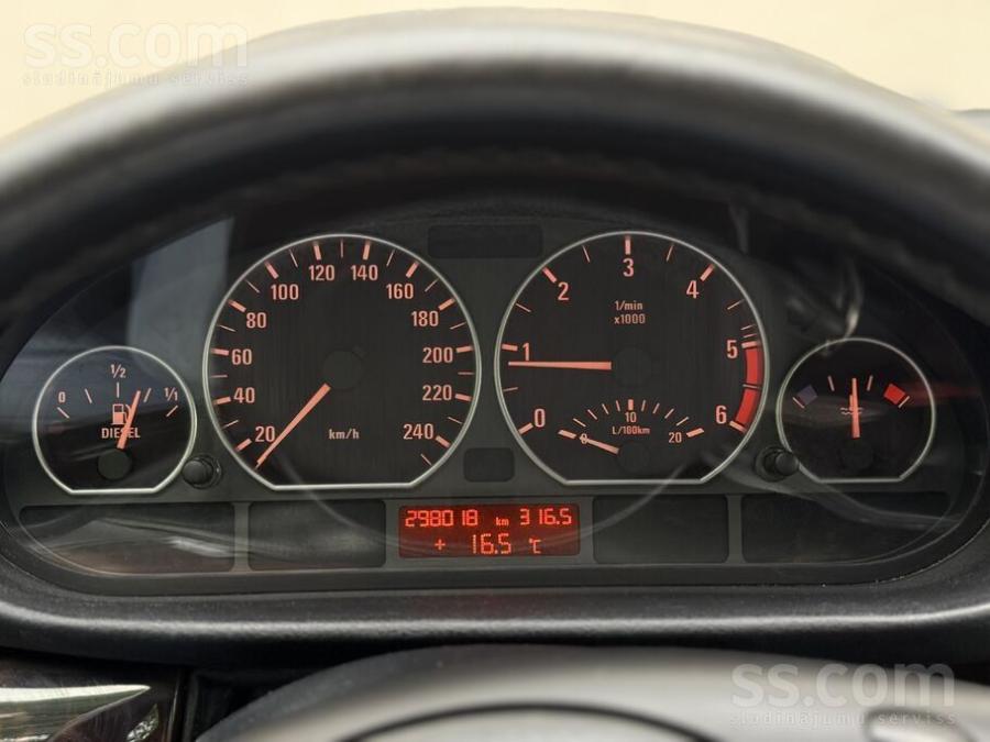 Black BMW 320 2004 in Jelgava, with an engine capacity of 2.00 L and mileage of 298 thousand km for 3390 €, photo 18 on AUTOMOTO.COM.LV