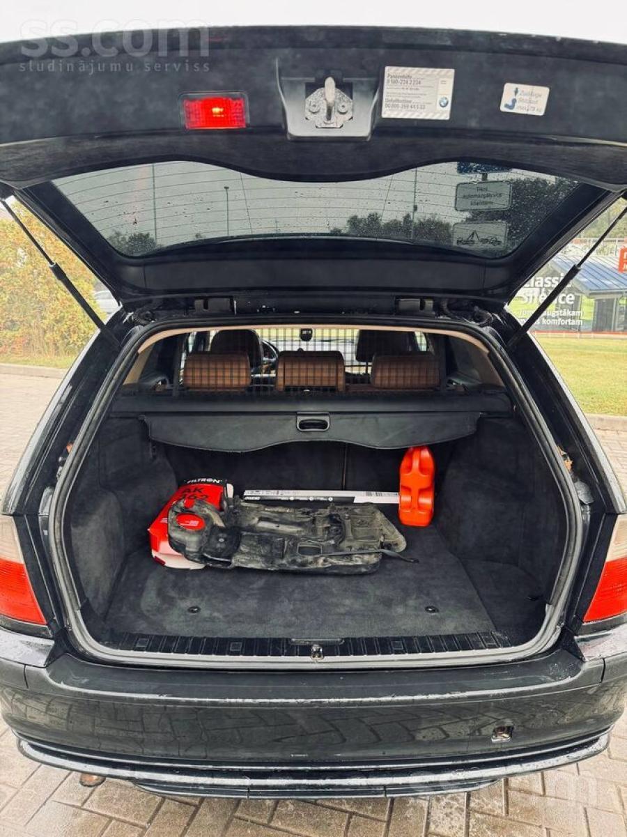 Melns BMW 320 2004 Jēkabpils, ar dzinēja tilpumu 2.00 L un nobraukumu 404 tūkst. km par 2250 €, foto 9 vietnē AUTOMOTO.COM.LV
