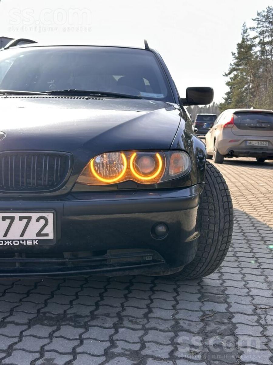 Black BMW 320 2004 in Riga, with an engine capacity of 2.00 L and mileage of 360 thousand km for 2600 €, photo 1 on AUTOMOTO.COM.LV