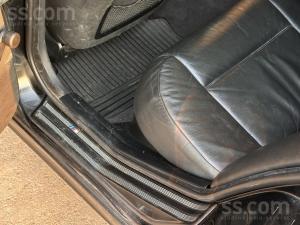 Black BMW 320 2004 in Riga, with an engine capacity of 2.00 L and mileage of 360 thousand km for 2600 €, photo 13 on AUTOMOTO.COM.LV