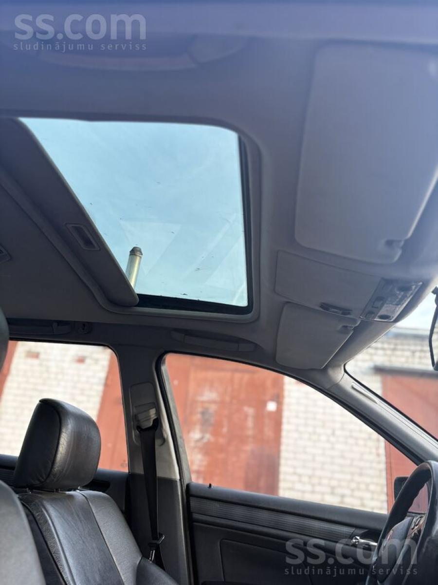 Melns BMW 320 2004 Rīga, ar dzinēja tilpumu 2.00 L un nobraukumu 409 tūkst. km par 1950 €, foto 9 vietnē AUTOMOTO.COM.LV