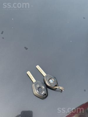 Melns BMW 320 2004 Rīga, ar dzinēja tilpumu 2.00 L un nobraukumu 409 tūkst. km par 1950 €, foto 12 vietnē AUTOMOTO.COM.LV