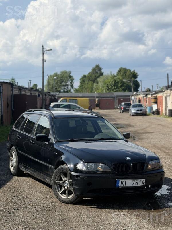Black BMW 320 2004 in Riga, with an engine capacity of 2.00 L and mileage of 440 thousand km for 2600 €, photo 1 on AUTOMOTO.COM.LV