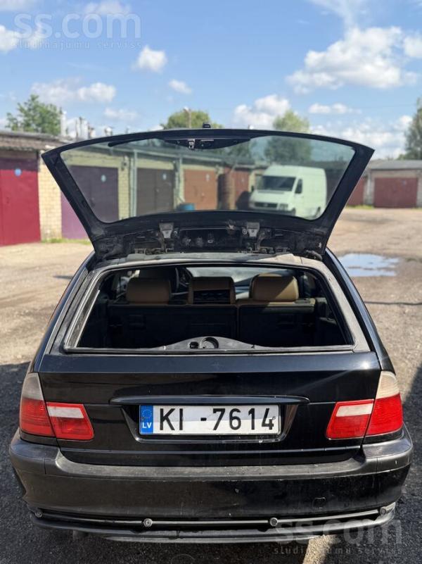 Black BMW 320 2004 in Riga, with an engine capacity of 2.00 L and mileage of 440 thousand km for 2600 €, photo 5 on AUTOMOTO.COM.LV