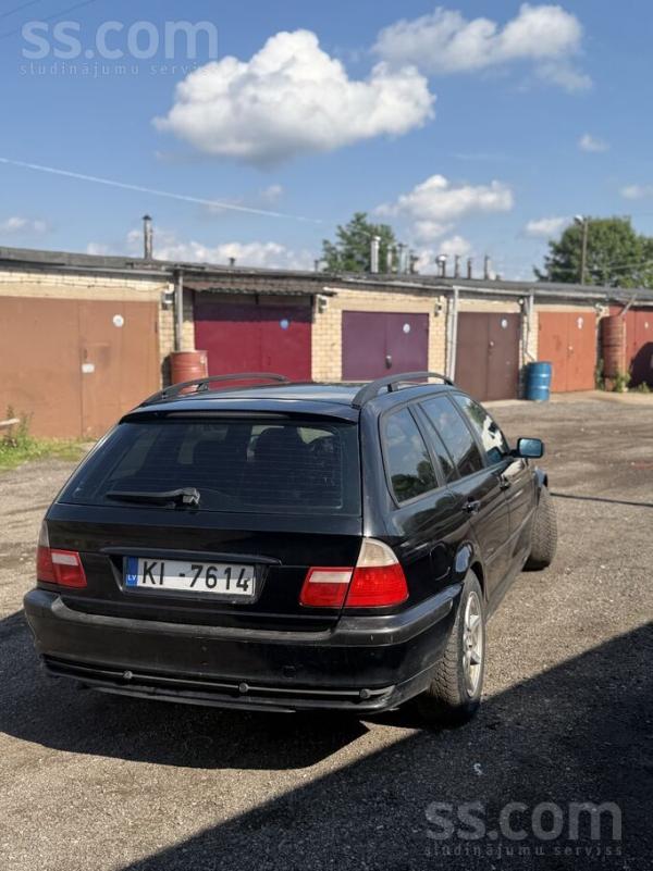 Black BMW 320 2004 in Riga, with an engine capacity of 2.00 L and mileage of 440 thousand km for 2600 €, photo 7 on AUTOMOTO.COM.LV